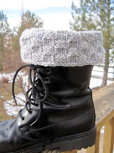 Ravelry: Basketweave Boot Toppers pattern by Kathy North
