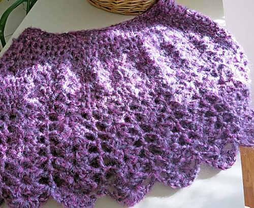 Ravelry Shortie Shell Capelet Pattern By Kathy North