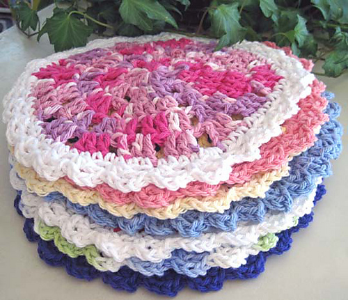 Ravelry: Wedgy-Edgy Dishcloth pattern by Kathy North