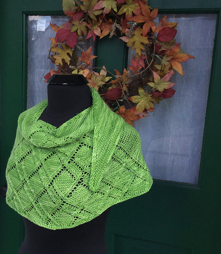 Ravelry: Windowpane Check Shawl pattern by verybusymonkey