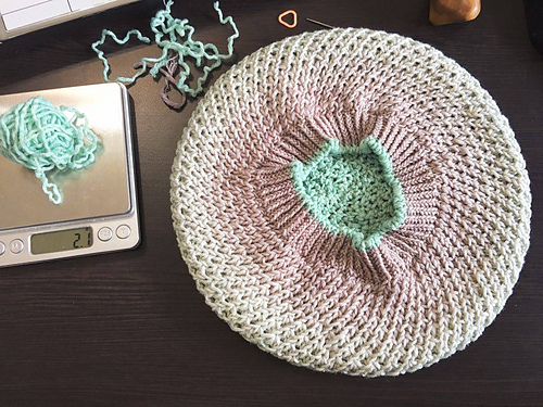 Ravelry: Frozen Béret pattern by Kate Tseng