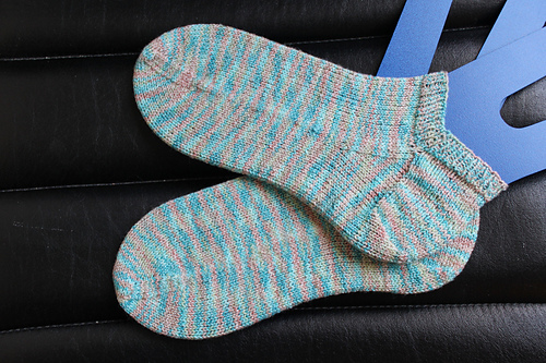 Ravelry: Footie pattern by Berroco Design Team