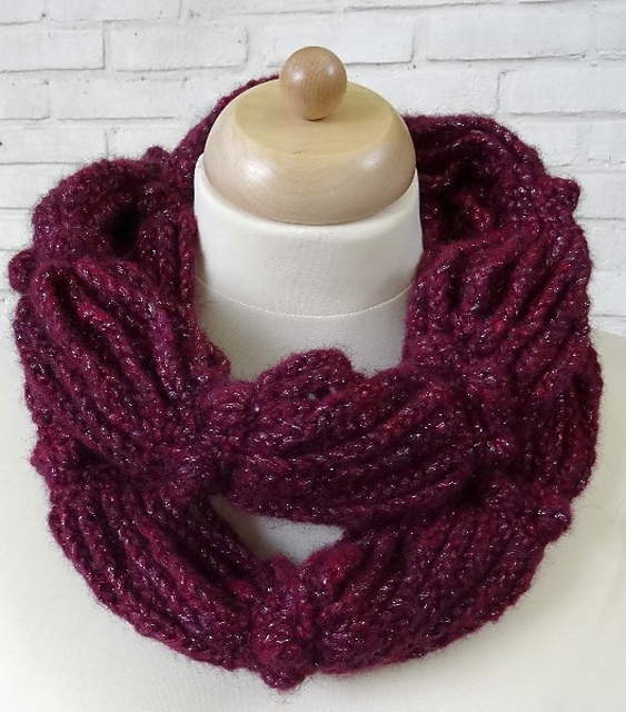 Ravelry: Ketting Col pattern by Marjolein Flick