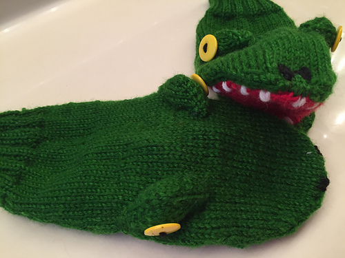 Ravelry: Puppet Mittens pattern by Debbi Parker