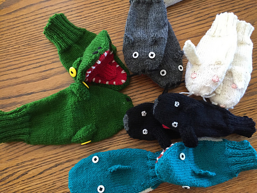 Ravelry: Puppet Mittens pattern by Debbi Parker