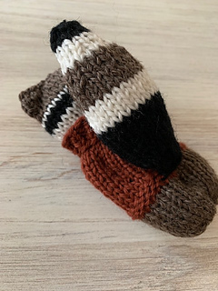 Ravelry: Pocket Buddies No7 Raccoon pattern by Debra Gorman