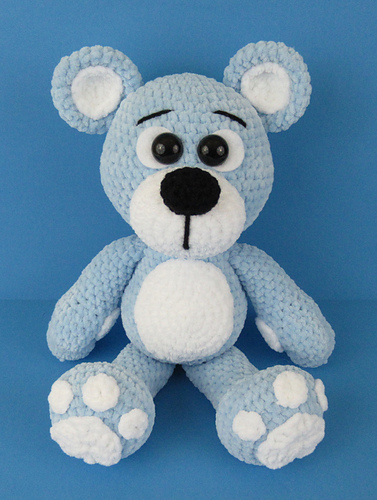 Ravelry: Big Paws Bear pattern by Deanna Albon