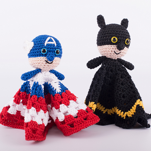 Ravelry: Captain America Snuggle pattern by Dennis van den Brink