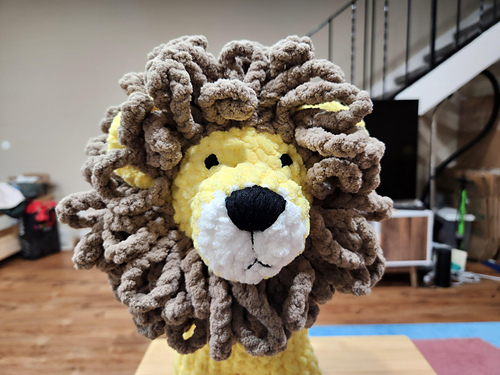 Ravelry: Lion with loopy mane pattern by David Friedman