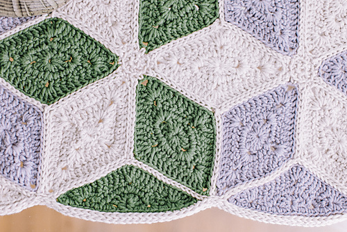 Ravelry: Evergreen Quilt Inspired Table Runner pattern by Debra Arch
