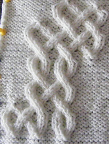 Ravelry: Celtic Motif (knot #434) pattern by Devorgilla's Knitting (sometimes...)