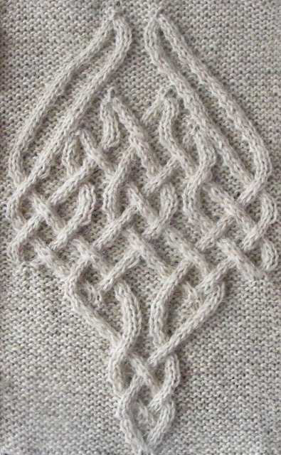 Ravelry: Celtic Motif (knot #438) pattern by Devorgilla's Knitting ...