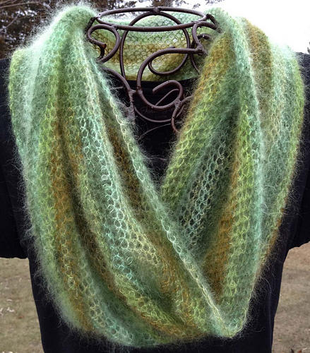 Ravelry: Gentle Hug Crocheted Moebius Cowl pattern by Diane L. Augustin