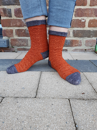Ravelry: Simple Flock Socks pattern by Rachel Leggett