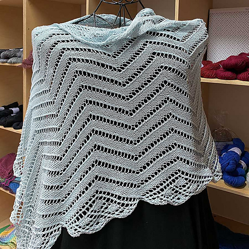 Ravelry: Stola / Stole "Xenia" pattern by Birgit Freyer