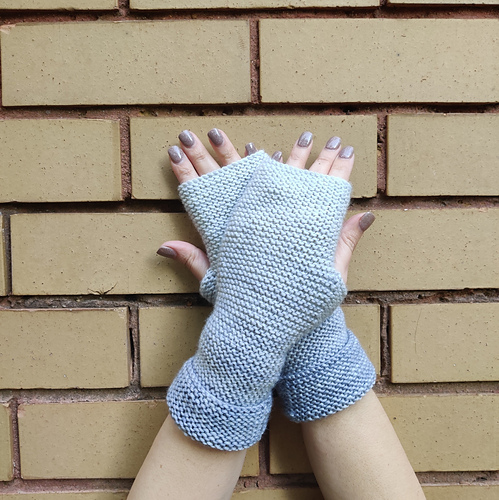 Ravelry: Garter gauntlets pattern by Susan Distel