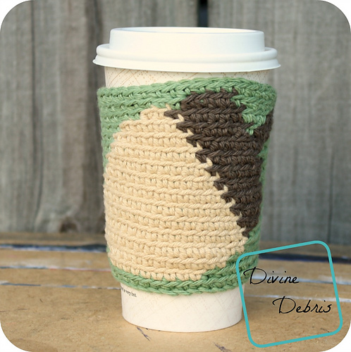 Ravelry: Acorn Mug Cozy pattern by Divine Debris