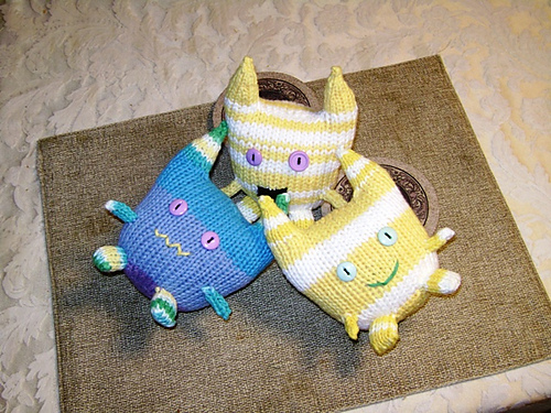 Ravelry: Stripey Scrappy Monster pattern by Len Woodman