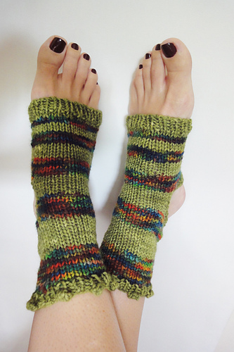Ravelry: Yoga Socks pattern by Dana Biddle