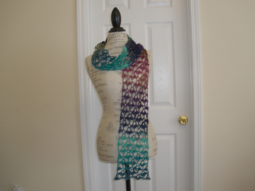 Ravelry: Shell Scarf pattern by Mary Jane Hall