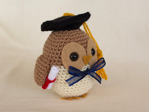 Ravelry: Graduation Owl pattern by Miss Dolkapots