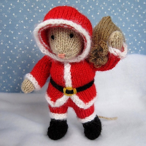 Ravelry: Santa Mouse pattern by Wendy Phillips