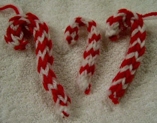 Ravelry: Candy Canes pattern by Brenda Myers