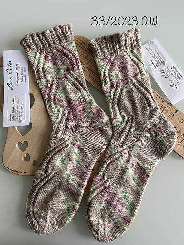 Ravelry: Sockenmuster May pattern by Petra Baur