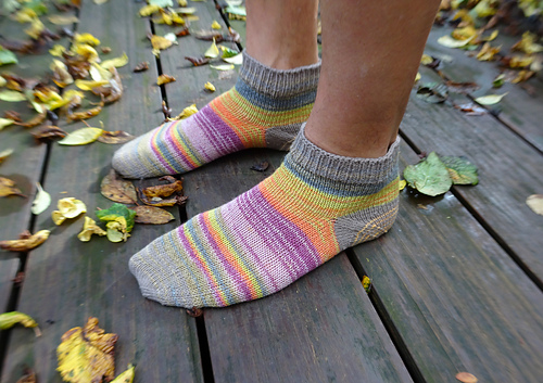 Ravelry: Stripy Heel Socks pattern by Dorothea Schaefer