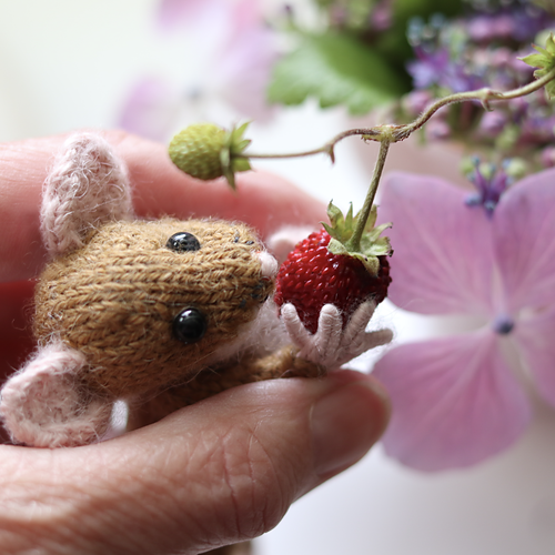 Ravelry: Mouse Doll pattern by Claire Garland