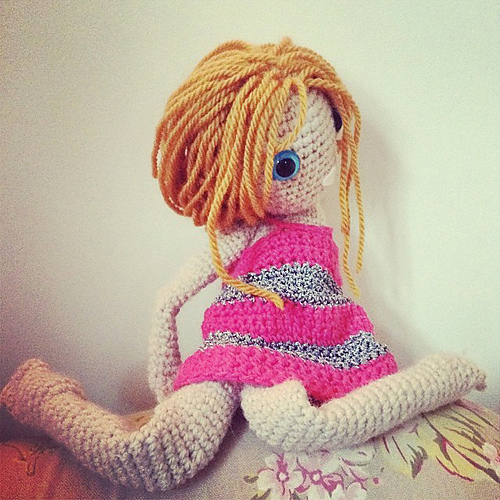 Ravelry: Lilli Nilli Babe pattern by Claire Garland