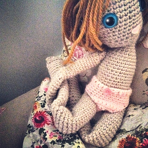 Ravelry: Lilli Nilli Babe pattern by Claire Garland