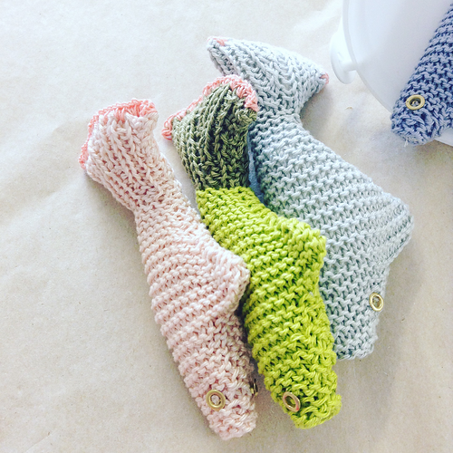 Ravelry: Juggling fish part one pattern by Claire Garland