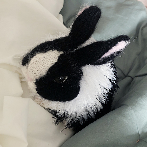 Ravelry: Dutch Bunny pattern by Claire Garland