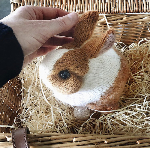 Ravelry: Cinnamon Dutch Bunny pattern by Claire Garland