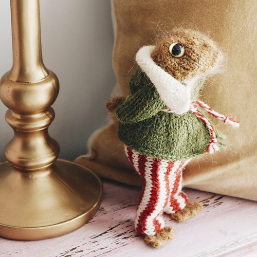 Ravelry: Mr Toad pattern by Claire Garland