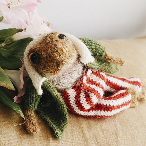 Ravelry: Mr Toad pattern by Claire Garland