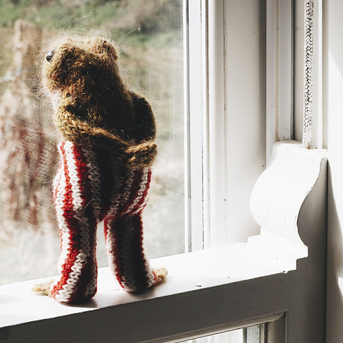 Ravelry: Mr Toad pattern by Claire Garland