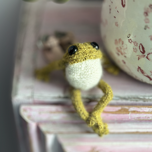 Ravelry: Crocheted Toad pattern by Claire Garland