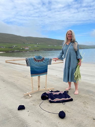 Ravelry: Dear Susan pattern by Tracey Doxey