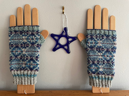 Ravelry: Fiona Blue pattern by Tracey Doxey