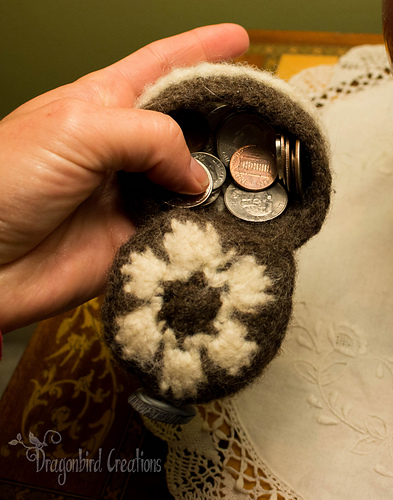 Ravelry: Felted Folding Flower Coin Purse pattern by Shawn Torres