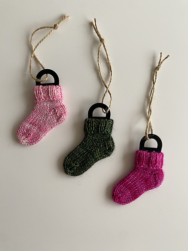 Ravelry: Mini Mini Socks pattern by Natalia Wiśniewska