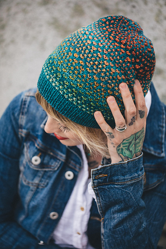 Ravelry: Shiftalong pattern by Andrea Mowry