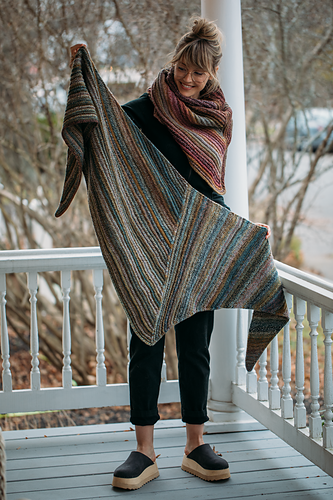 Ravelry: The Traveler Shawl pattern by Andrea Mowry