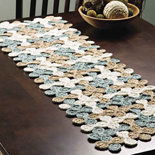 Ravelry: Woven Shell Table Runner pattern by Terry Day