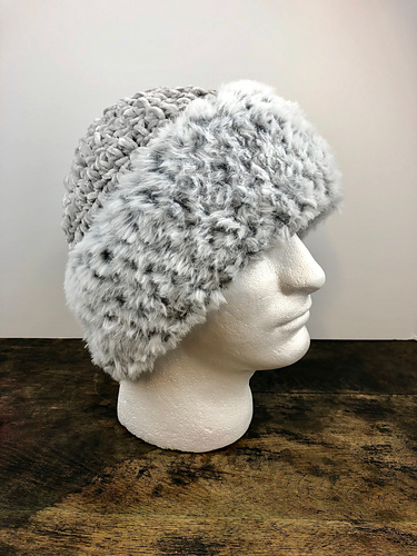 Ravelry: Ushanka Hat pattern by Dana Hogan