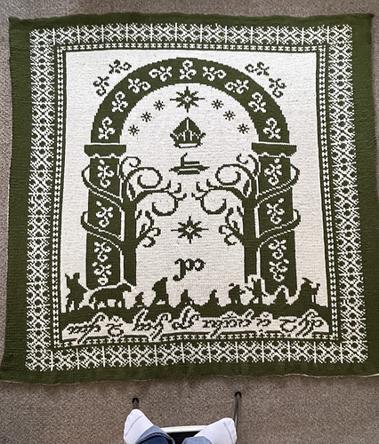 Ravelry: LOTR adventure pattern by knittinglotta