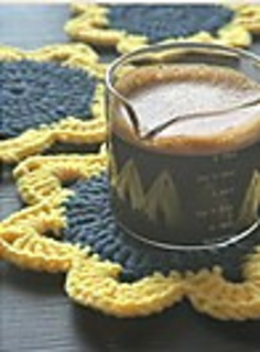Ravelry: Easy Sunflower Coaster pattern by Mill Knit