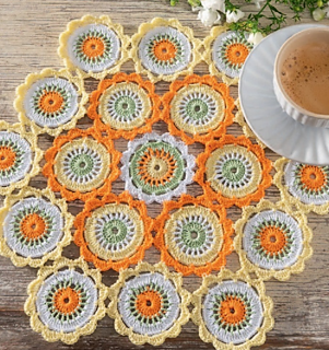 Ravelry: Deckchen Set pattern by Sabine Schidelko